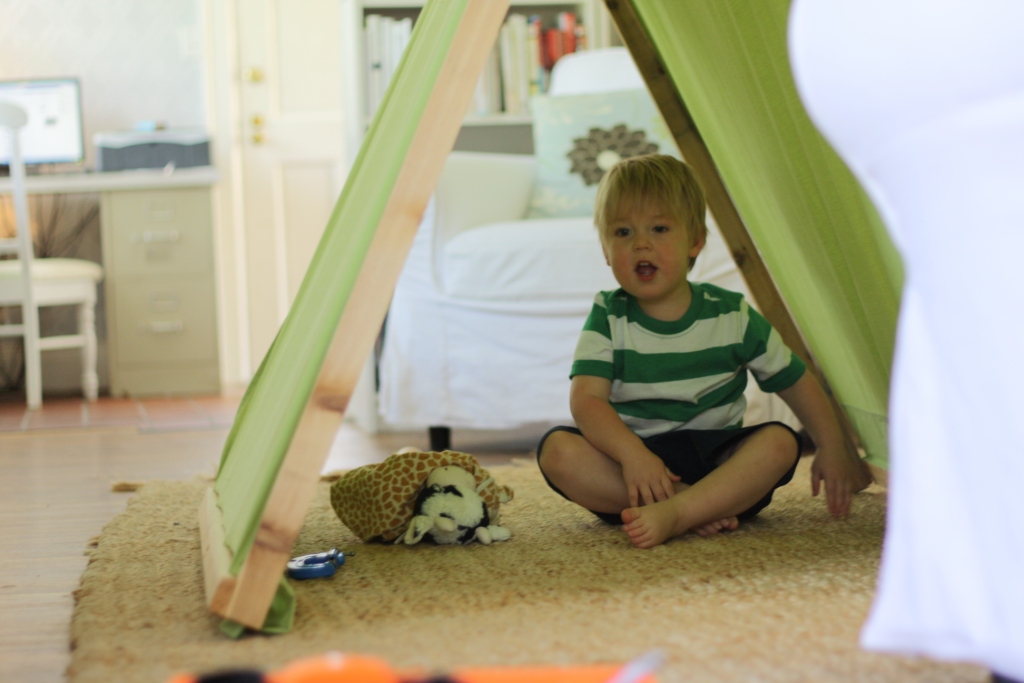 A Barefoot Day: DIY A-Frame Tent For Kids