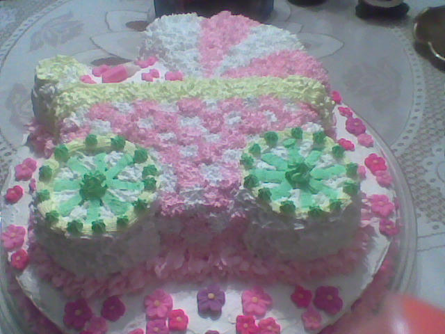 Cupcakeria Vovó Lila: Festa MaVi... Bolo Carrinho do Bebe, recheado com ...