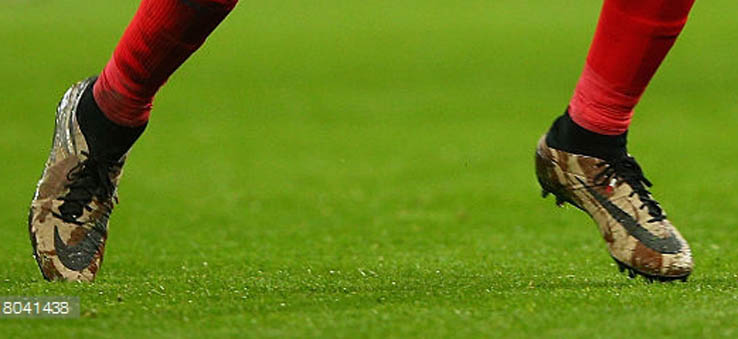 Jamie Vardy Debuts Nike Hypervenom Phantom Camo Boots With Special ...