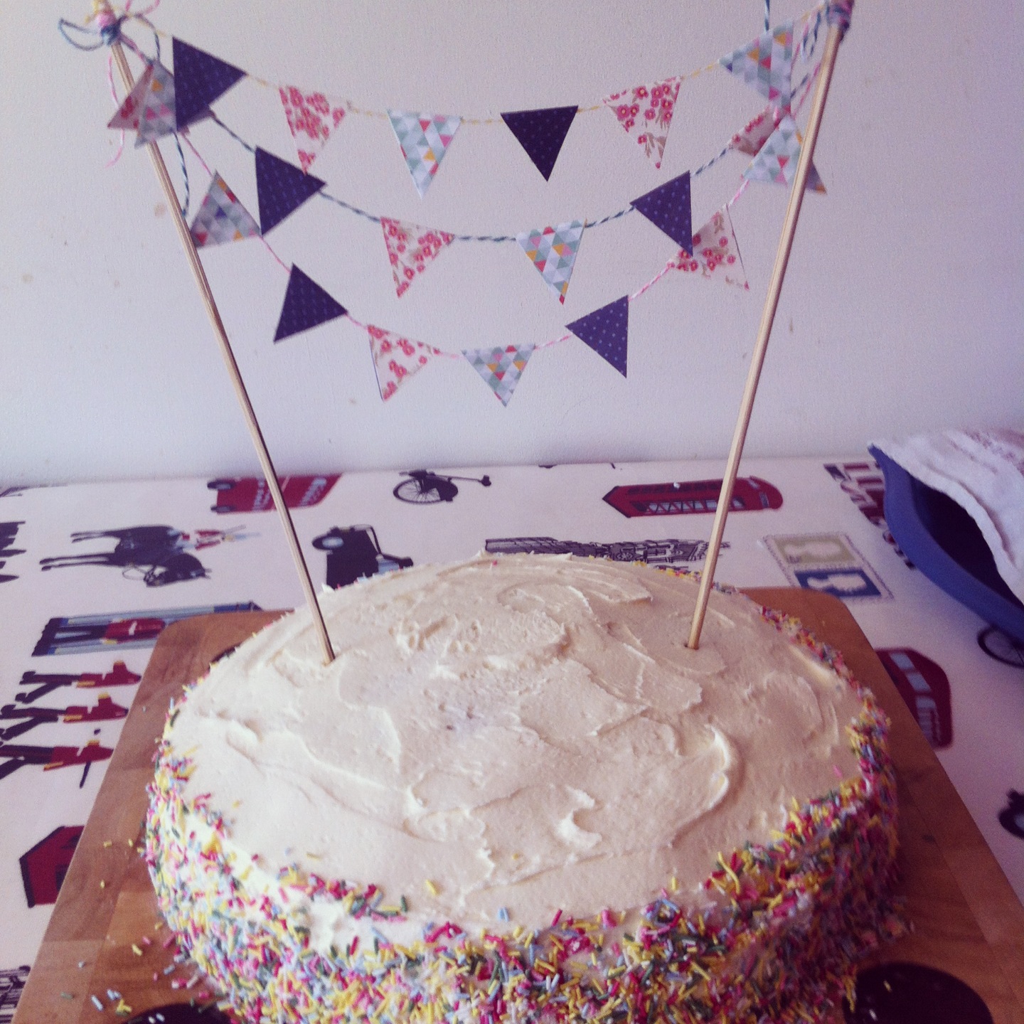 gracie's cakes: Birthday Cake Bunting