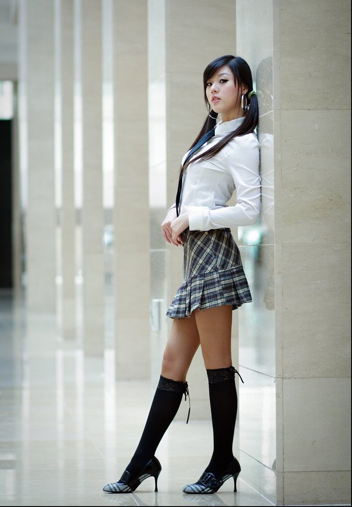 Uniform appearance School Students in Asia | SUBMITAINERS BEAUTY