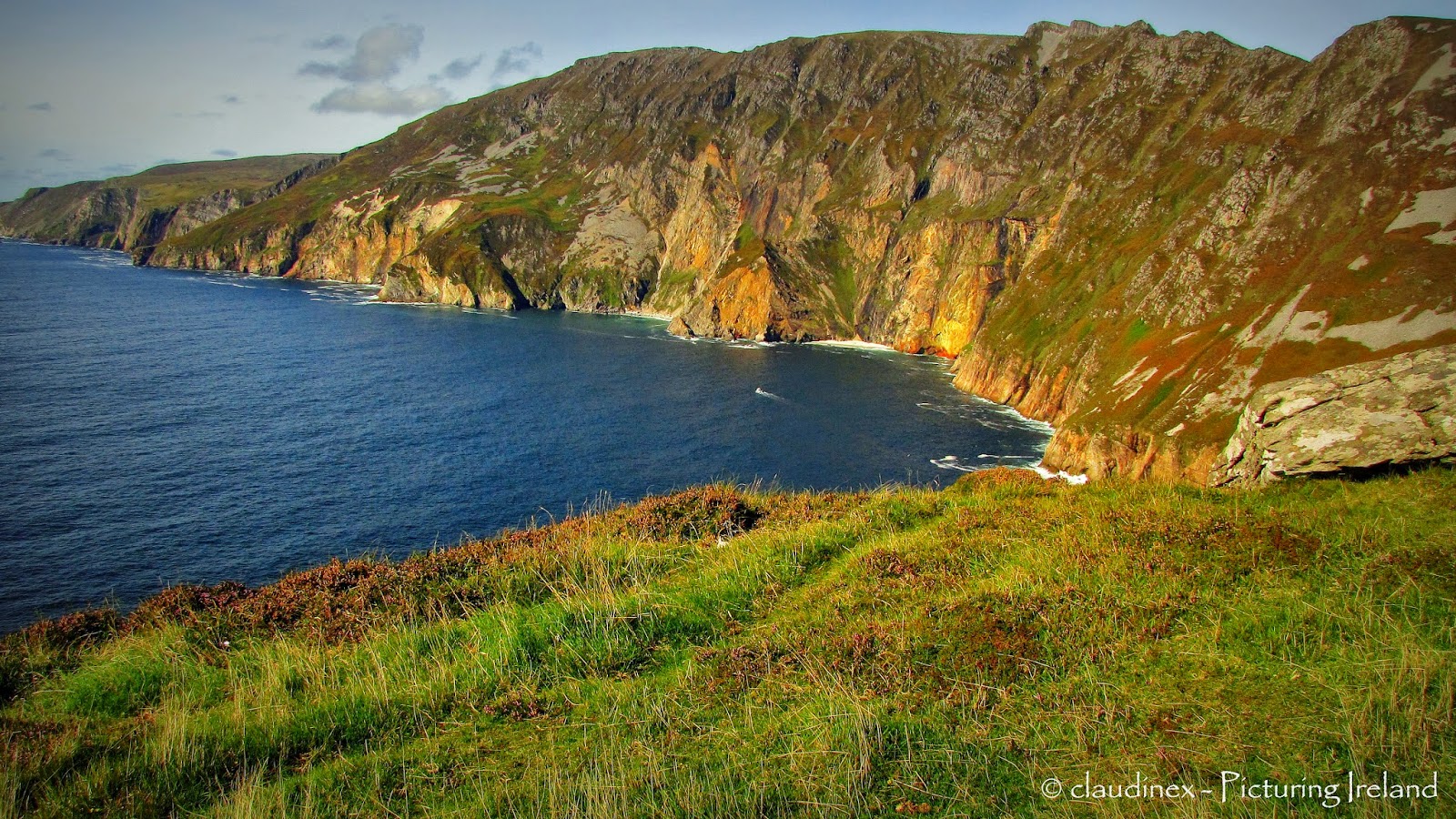 Picturing Ireland : Along the Wild Atlantic Way: The mighty Slieve ...