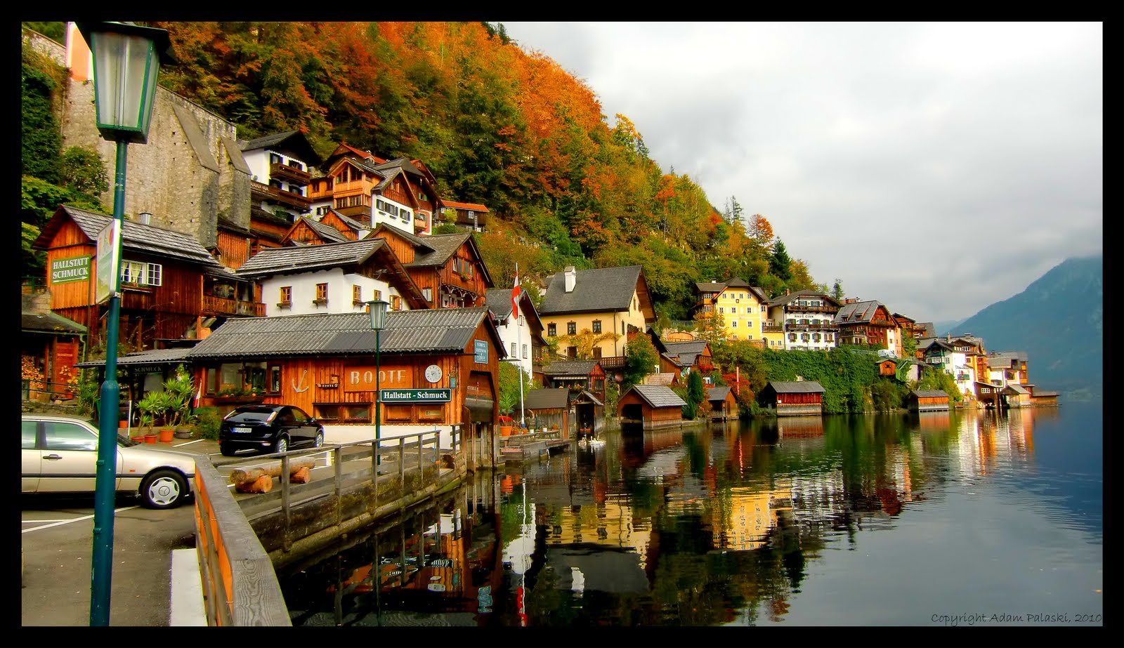 Fall in Hallstatt, Austria: Hallstatt - A Must See Small Lakeside Town ...