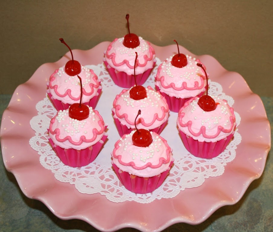 Party Cakes: Pinkalicious Cupcakes!