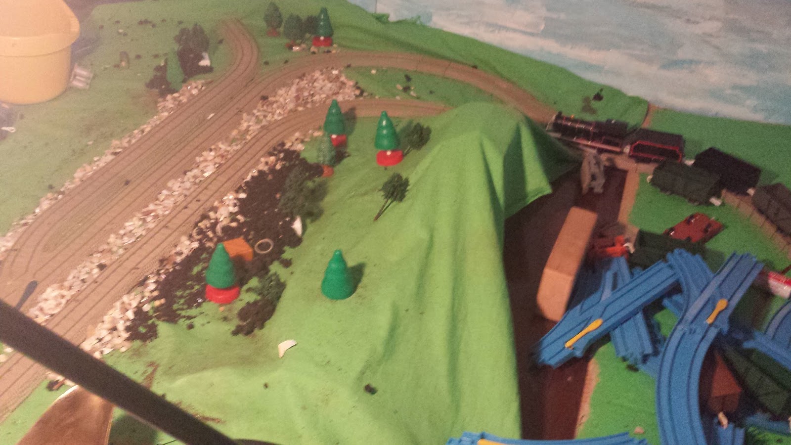MrEngine88: Behind the Scenes & Custom Pictures: TrackMaster 'The ...