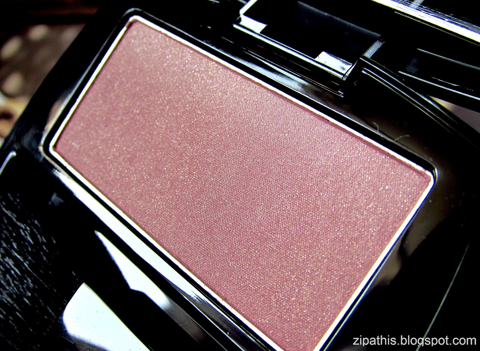 Avon dekorativne novosti - Zipa This