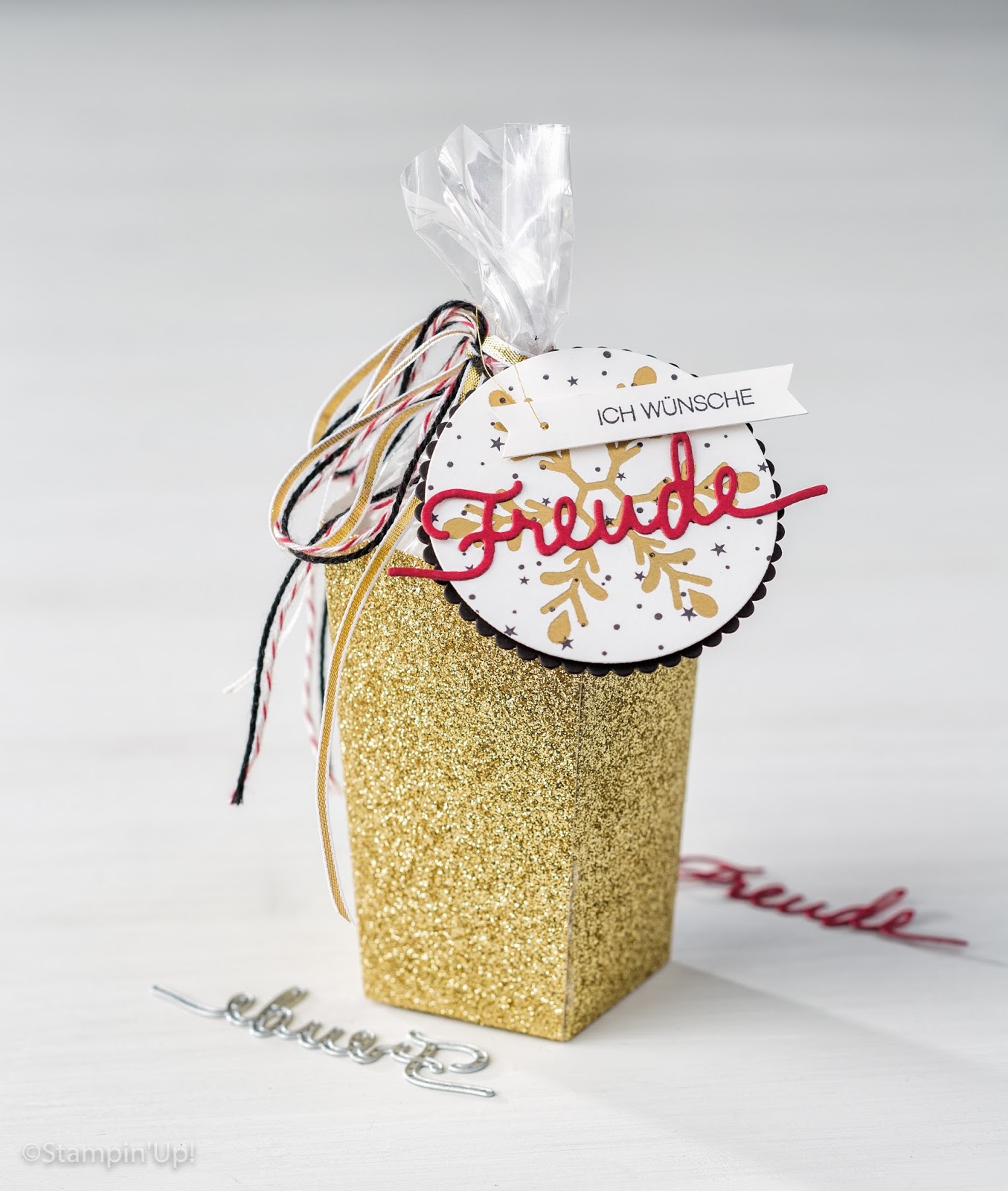 Scraproomboom: Popcorn Schachtel