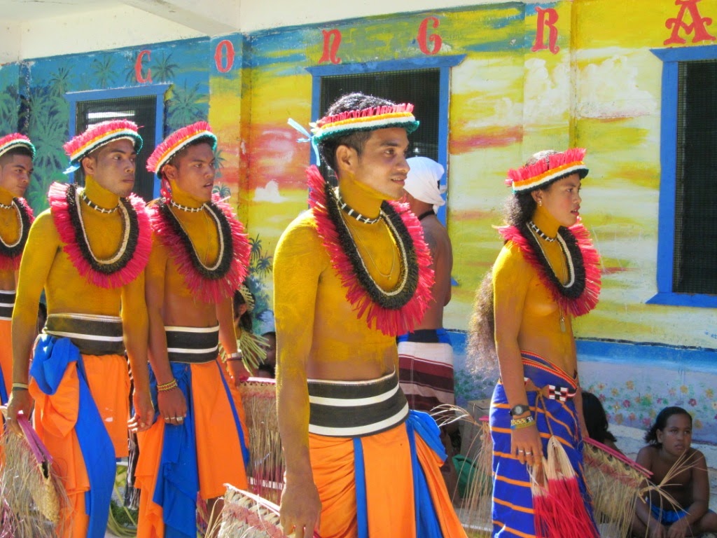SAILING HELENA: Graduation high school 2014, Woleai, Micronesia.