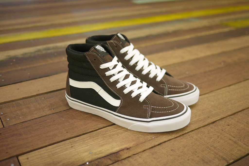 CROSSOVER: VANS NEW ARRIVAL