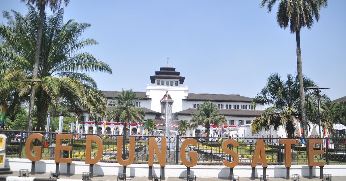 Wisata Jawa Barat: Gedung Sate, Ikon Kebanggaan Kota Bandung
