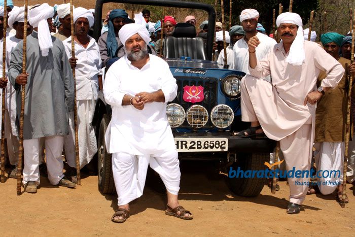 Khap(SarvKhap Panchayats)-Honor Killing: Haryana theatres refuses Khap ...