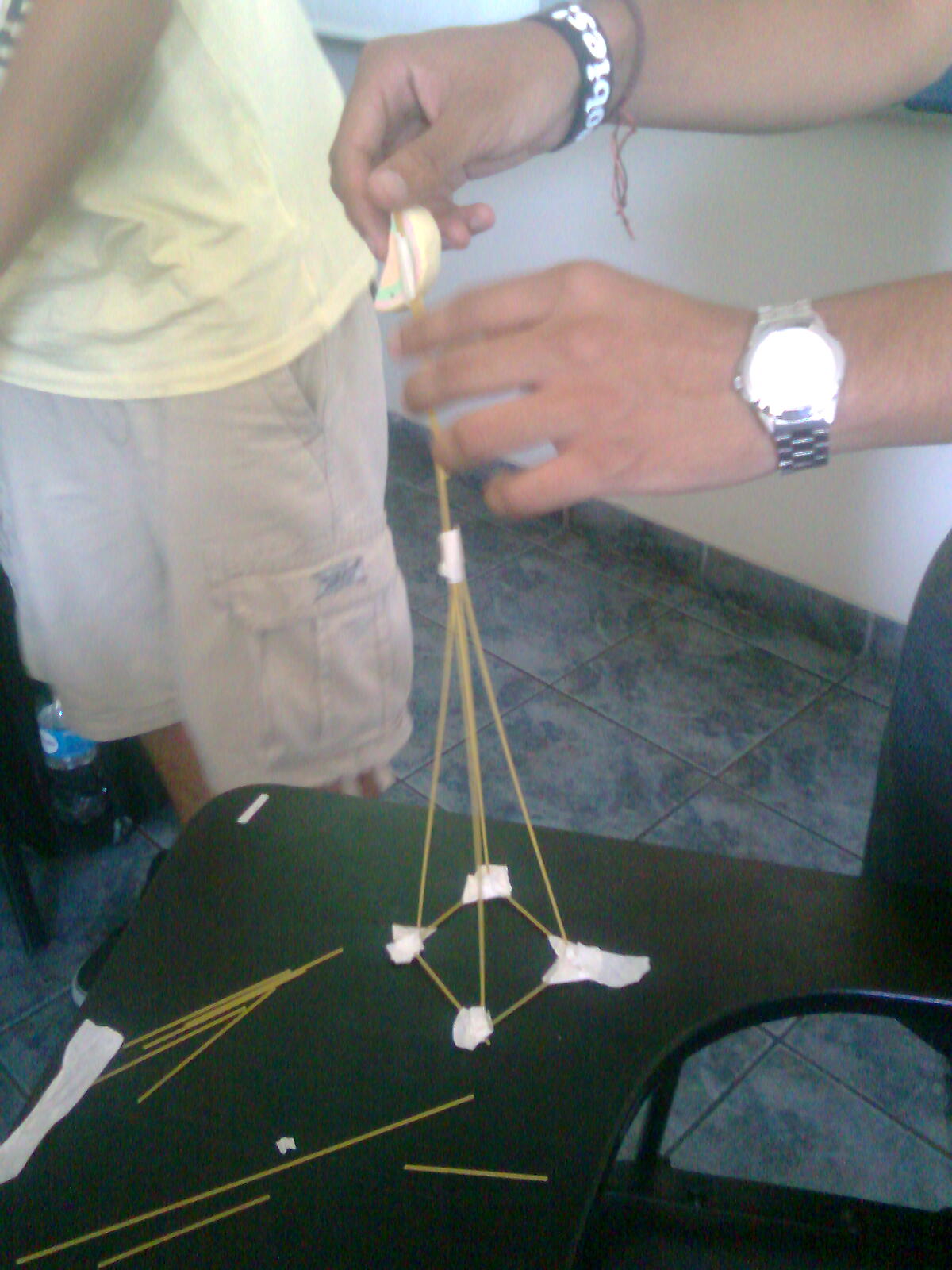 Creatividad: TORRE DE FIDEOS