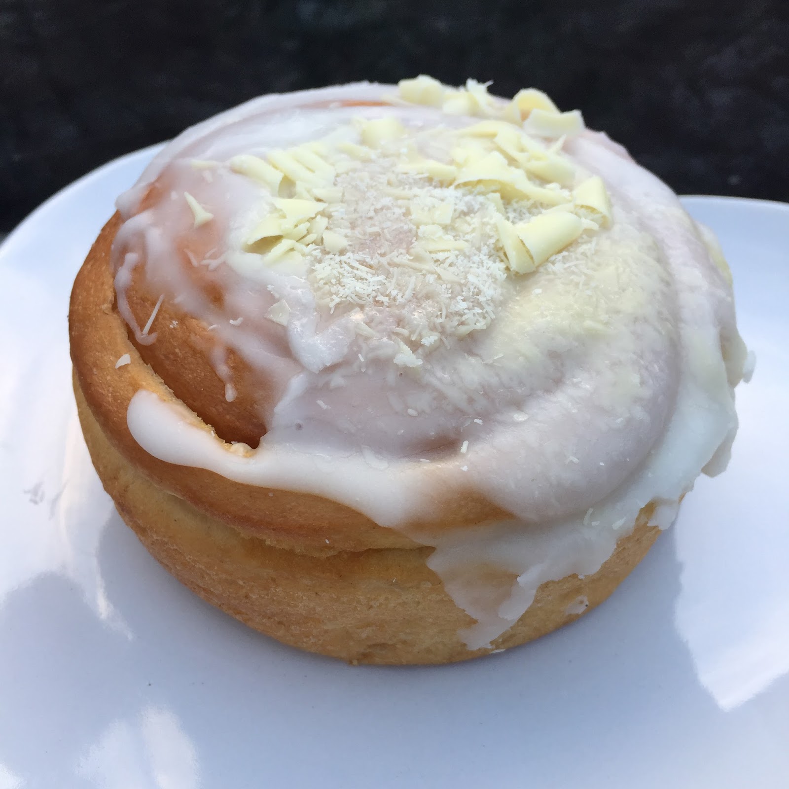 Archived Reviews From Amy Seeks New Treats: NEW! Lemon Drizzle Bun (LIDL) Archived Reviews From Amy Seeks New Treats: NEW! Lemon Drizzle Bun (LIDL)