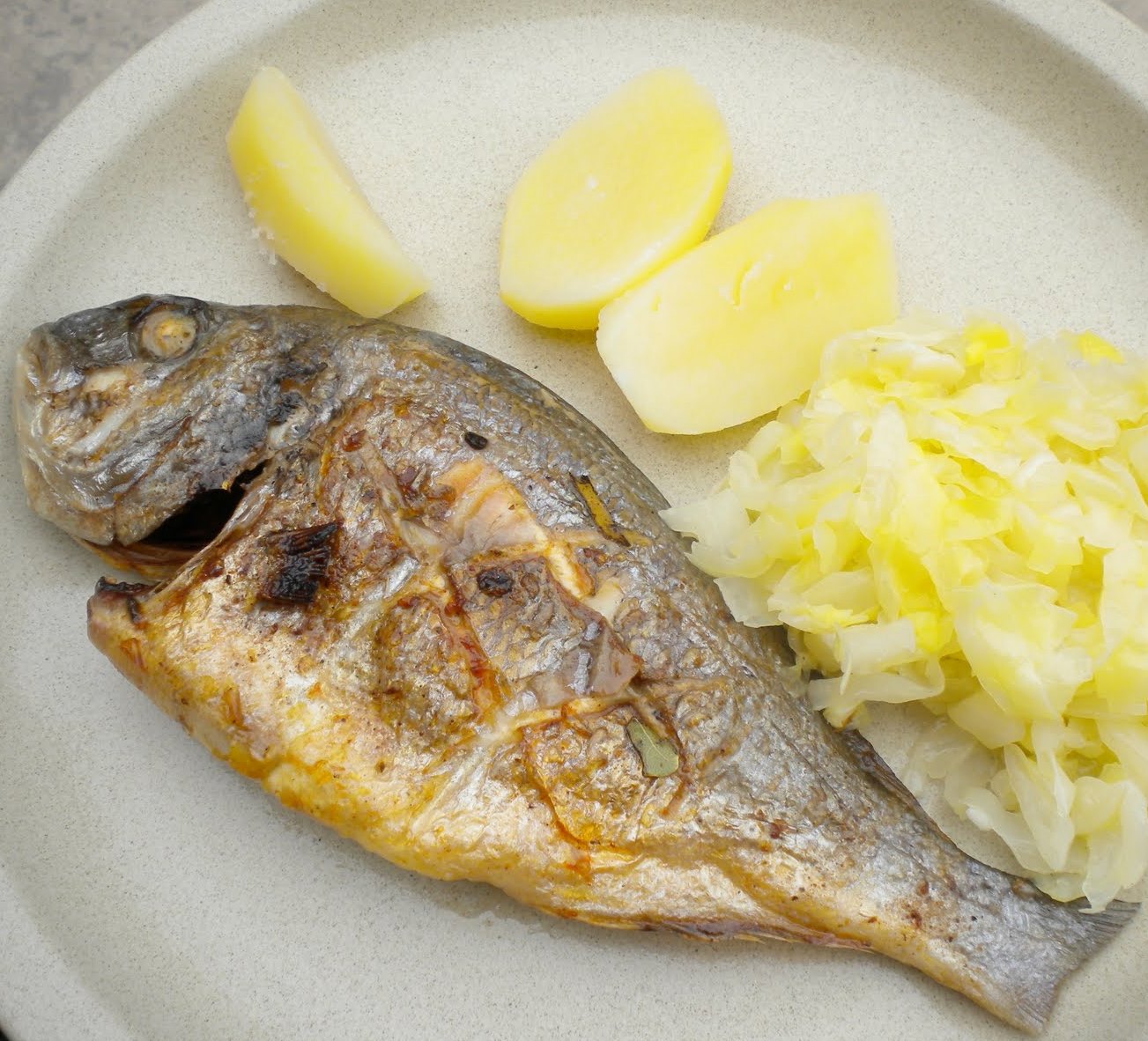 CANTO DO JO: A solha que era dourada