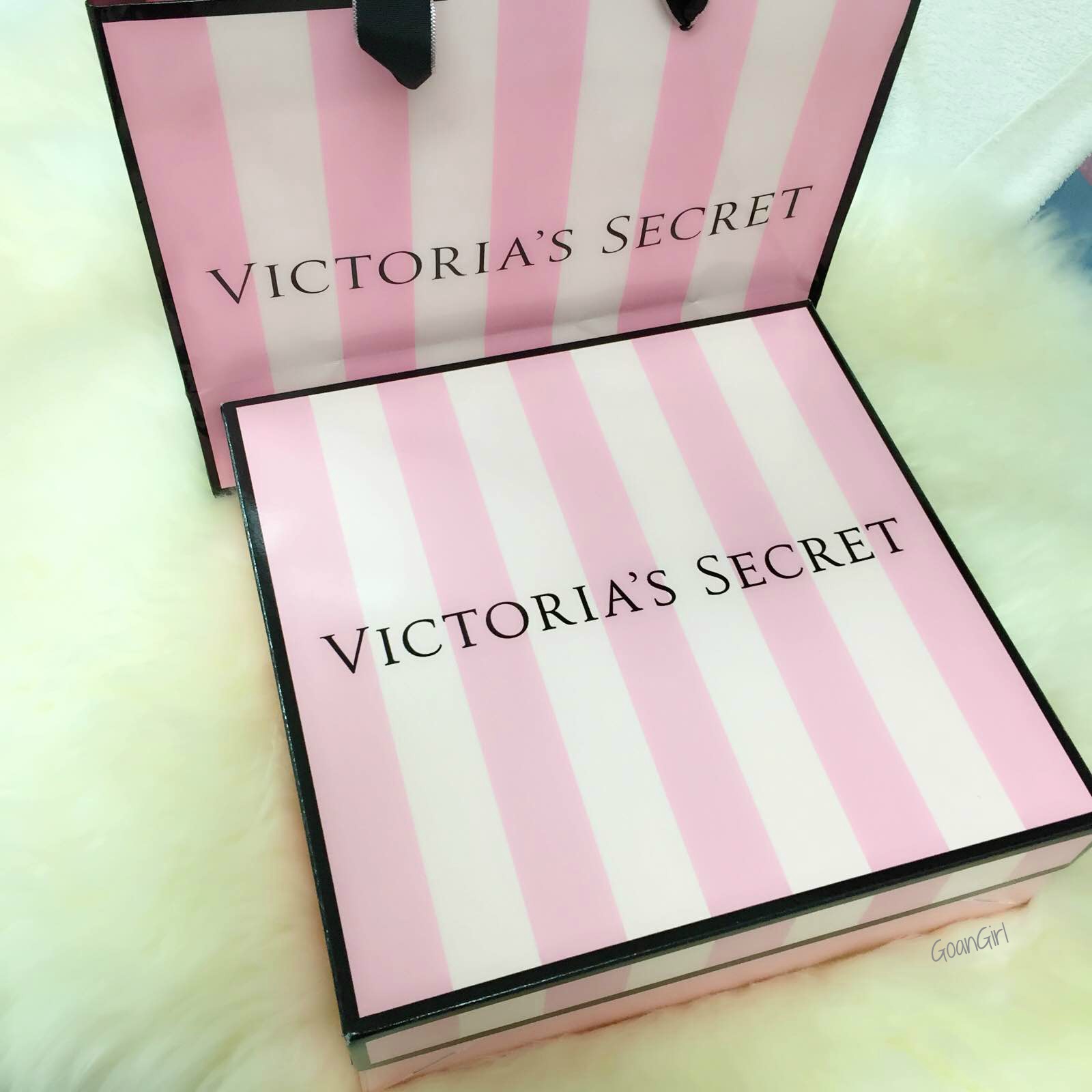 Victoria's Secret - Pink Fresh and Clean Collection - GoanGirl