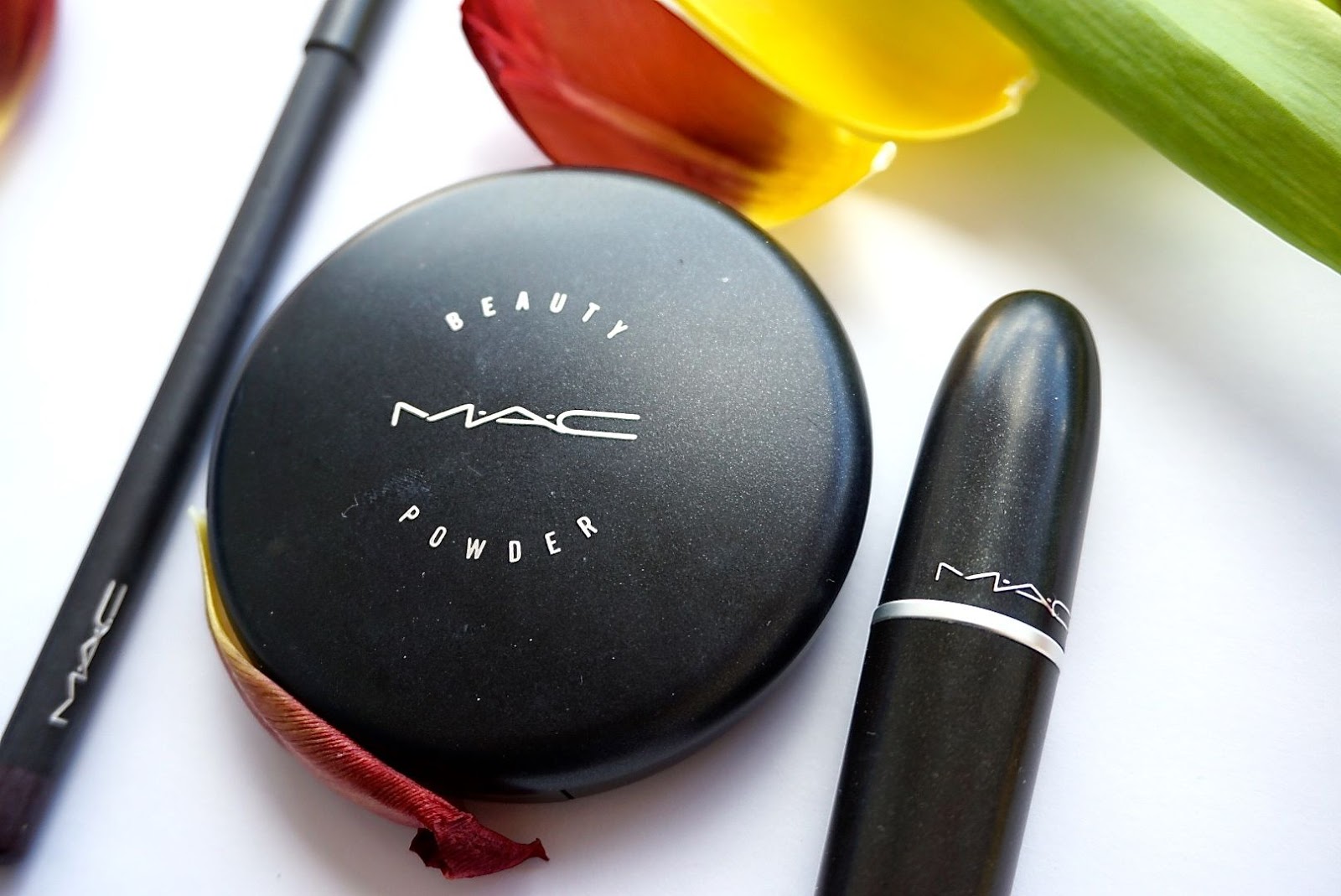 The Honest Type: THE MAC CAPTIVE