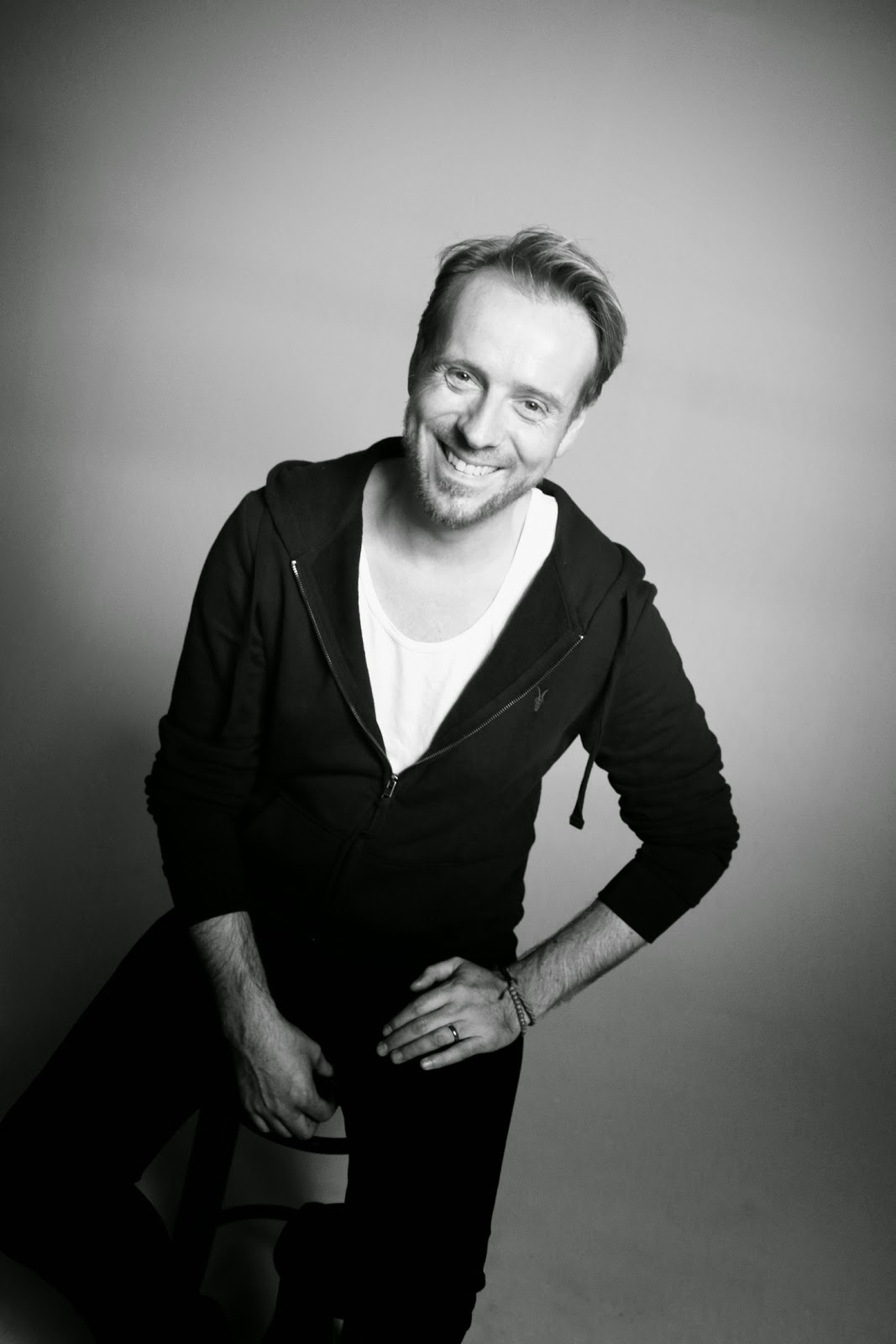 FASHION IN OSLO: Frank Remme goes solo: Caught in a summer fling