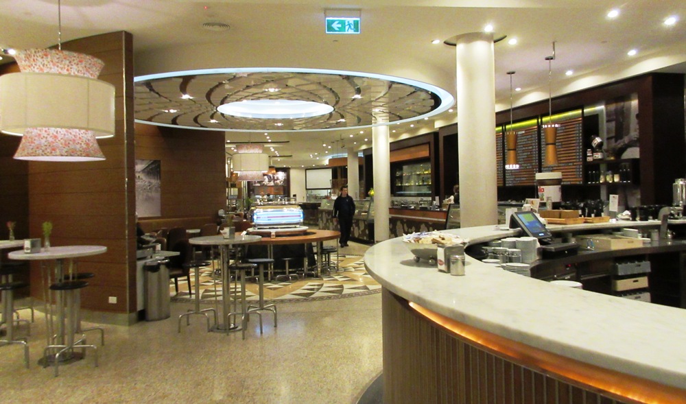KINABALU: BRUNETTI - ITALIAN STYLE CAFE IN MELBOURNE
