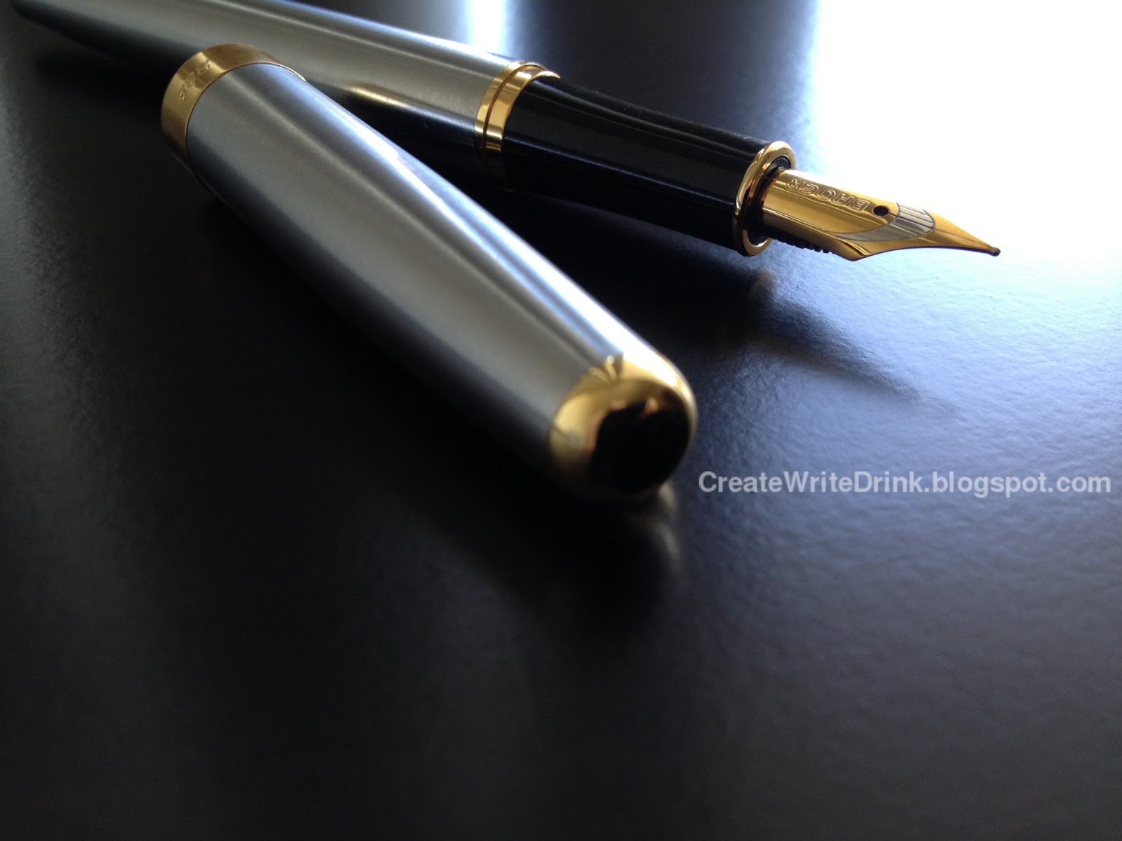 Built from Ink and Tea: A Review of the Baoer 388 Fountain Pen