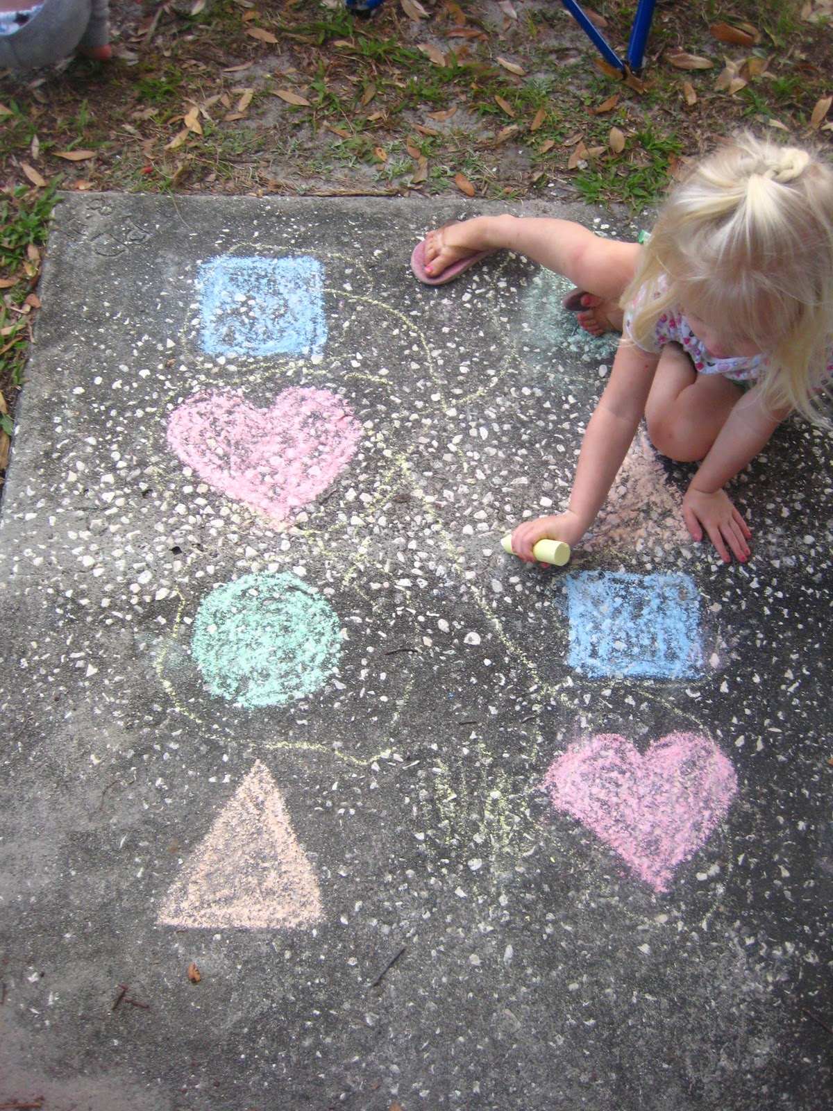 Lovely Fluffy Mama: Concrete "Worksheets"