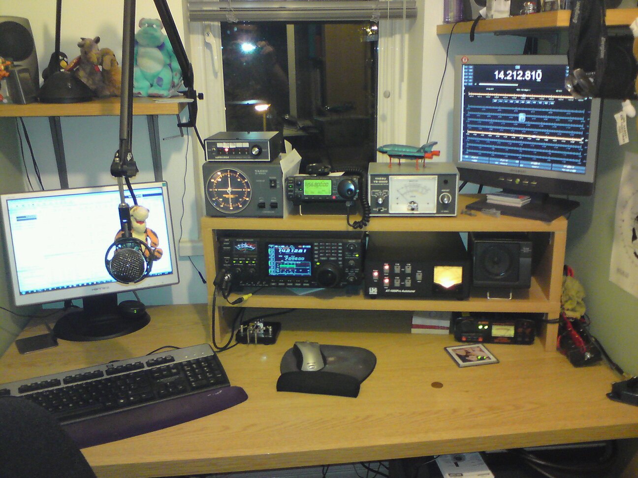 1000+ images about Ham Radio on Pinterest | Workbenches, Building a ...