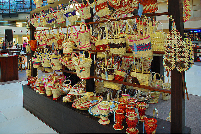 HANDICRAFTS IN SRI LANKA | Number One Travel Destination