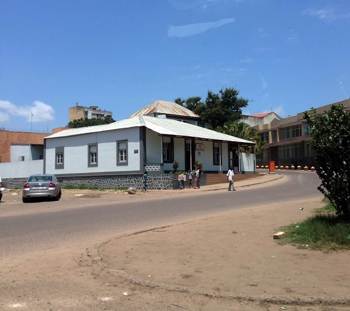 A Esquadra da Polícia e a Estrada da Circunvalação no Alto-Maé