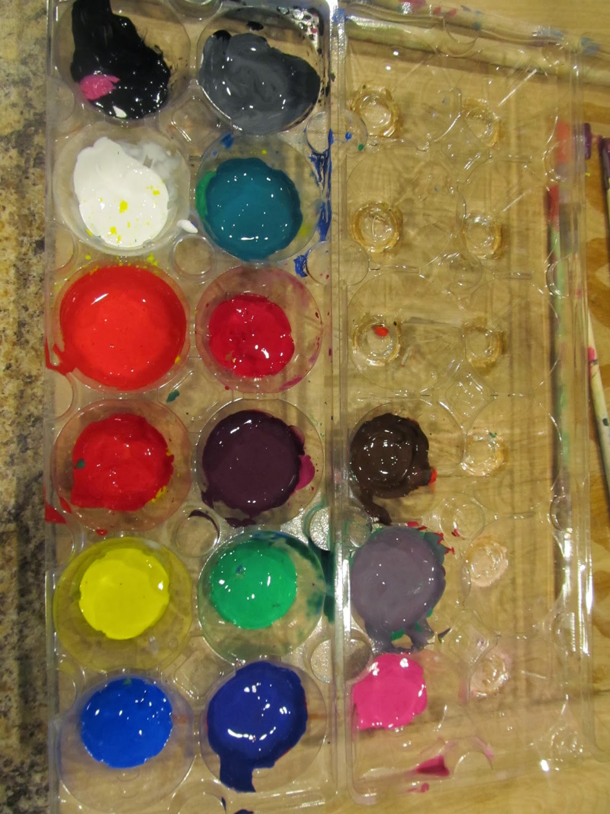 Half Finished House: Color Coded Art Supply Holder