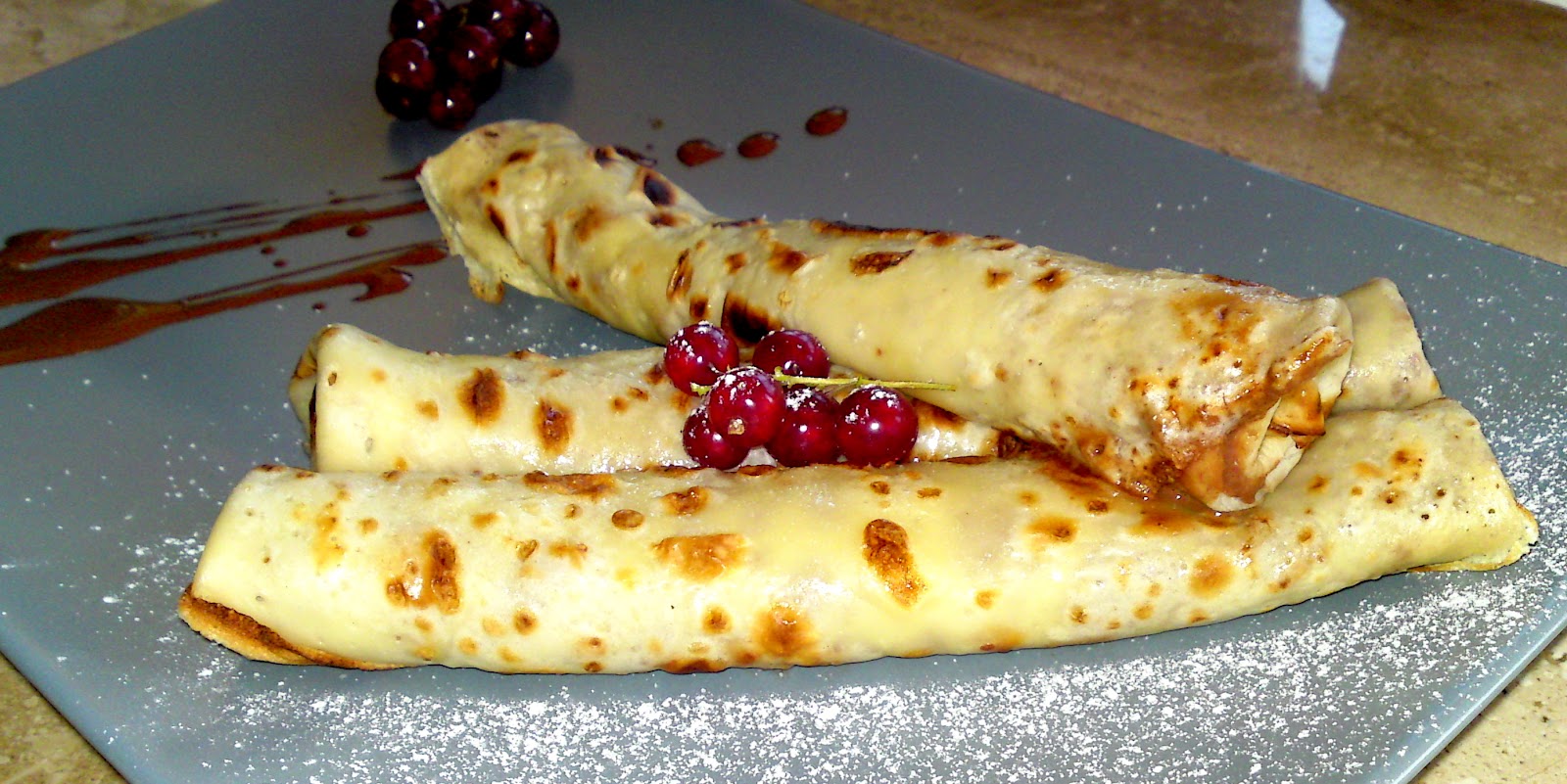 Aici, doar gustul conteaza.....: CLATITE (CU CIOCOLATA si nu numai)