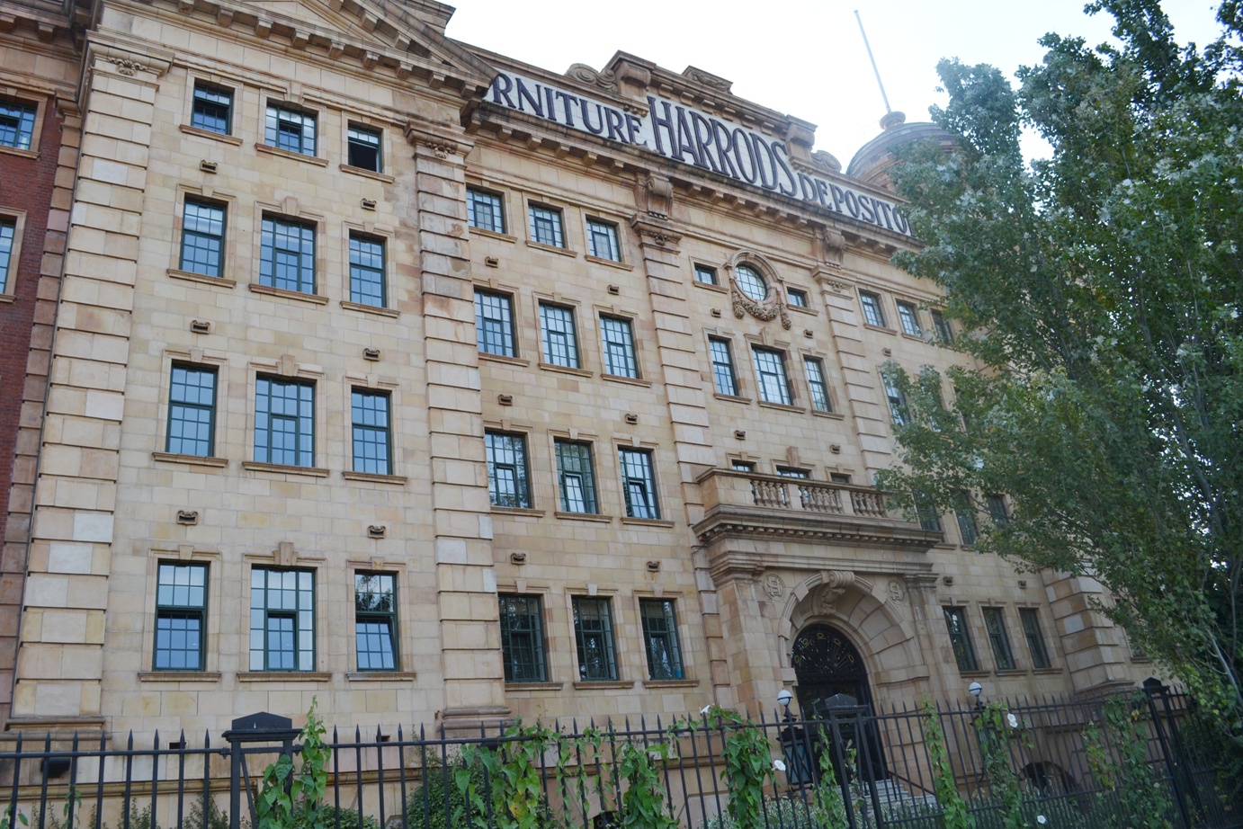 Walks among Flowers: London: Barnes to Hammersmith