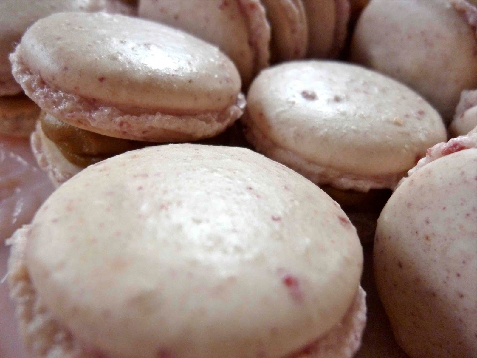 Raspberry Mini Macarons with Espresso Buttercream Filling – Diary of a ...
