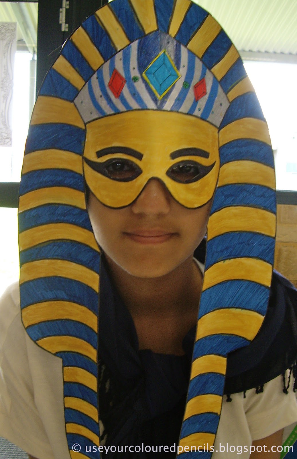 Use Your Coloured Pencils: Tutankhamun Masks