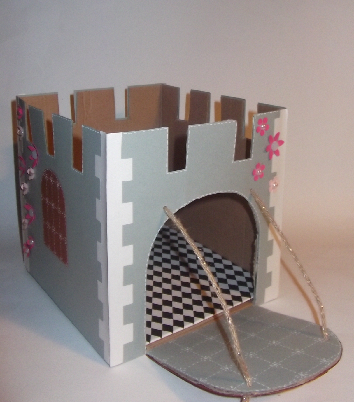 cartoncino mio: Un castello di cartone