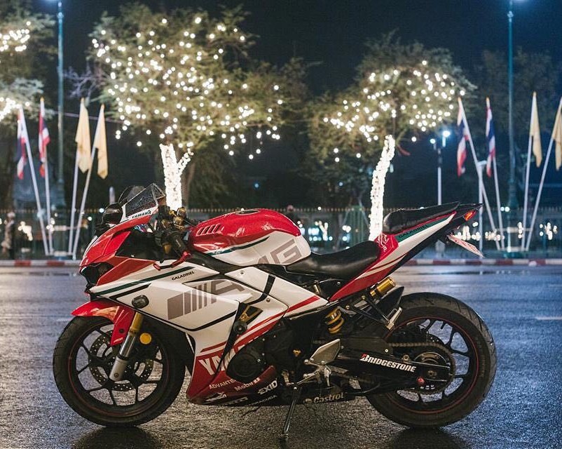 Modifikasi Yamaha R25 Livery AMG Tricolore Italia ! | Otofery