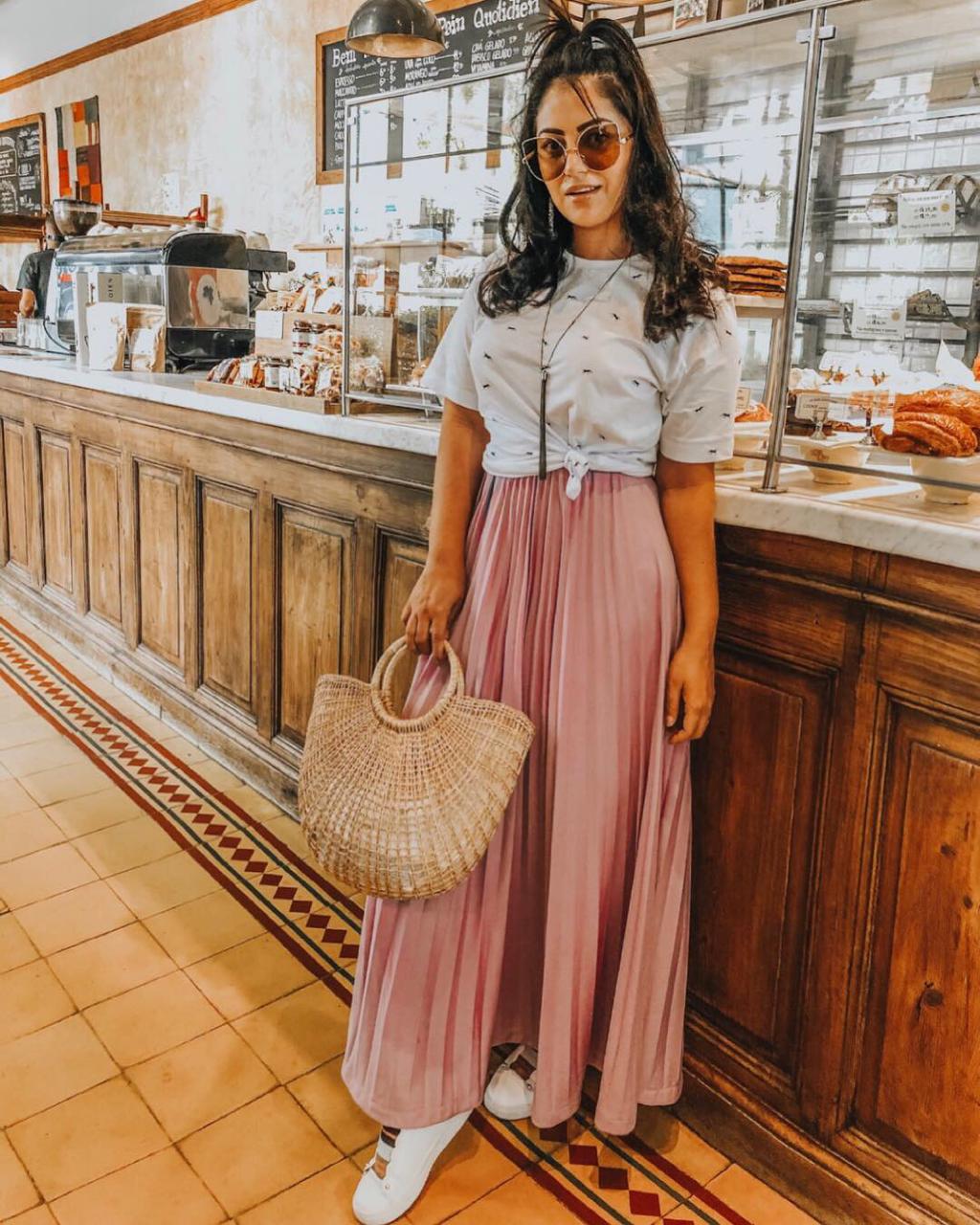 Valentina Clothing, trazendo modernidade e romantismo aos looks ...