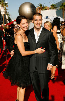 Hollywood Super Stars: Ashley Judd With Husband Images