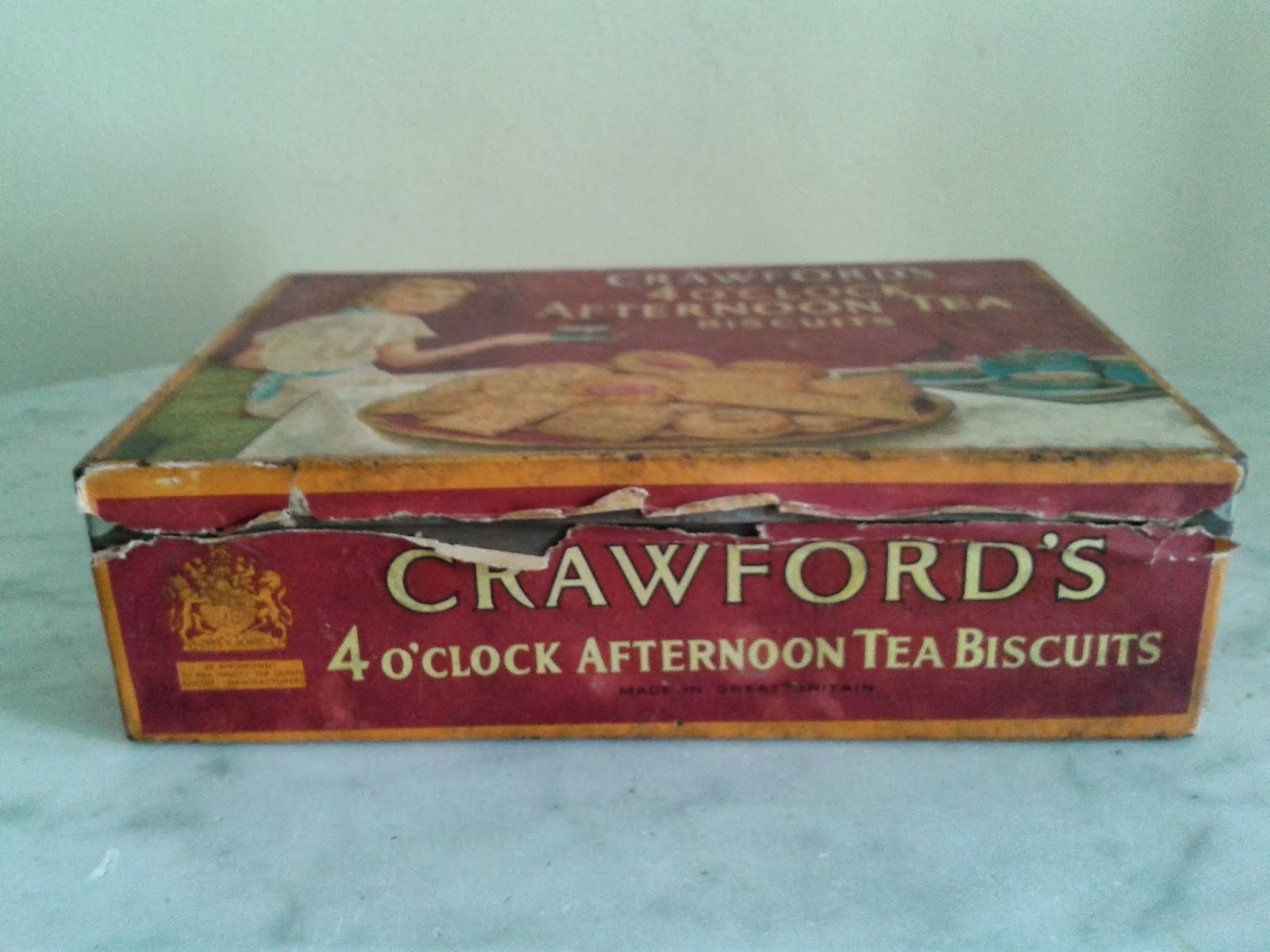 galleria pinggan lama: VINTAGE BISCUIT TIN