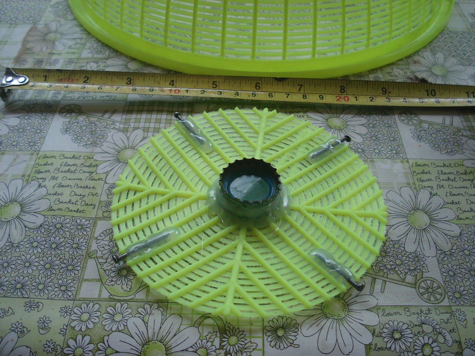 Super Worm Friends of Alain Ray