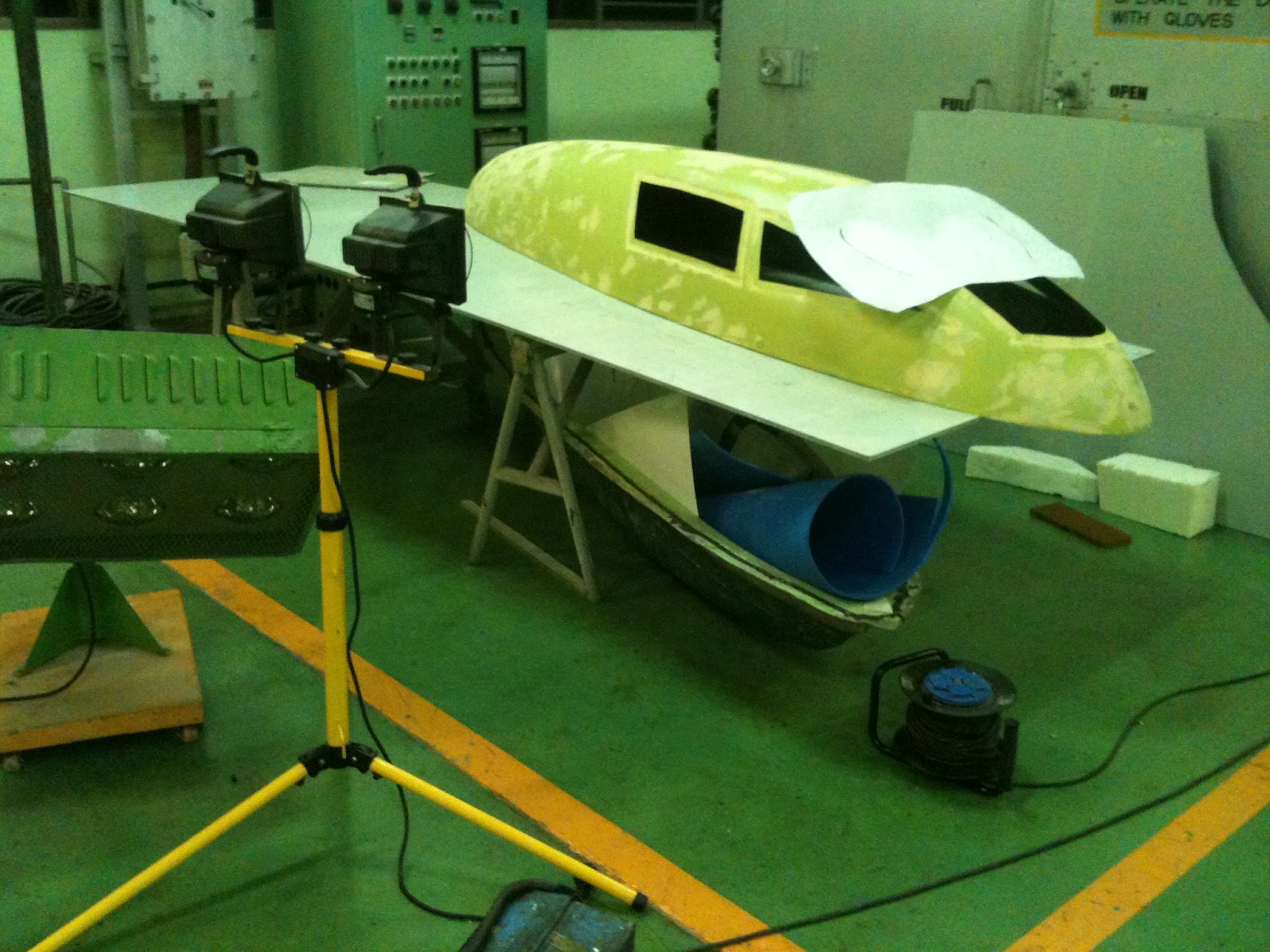 ITS TEAM - SAPU ANGIN SHELL ECO MARATHON 2012: Momen - Momen Proses ...