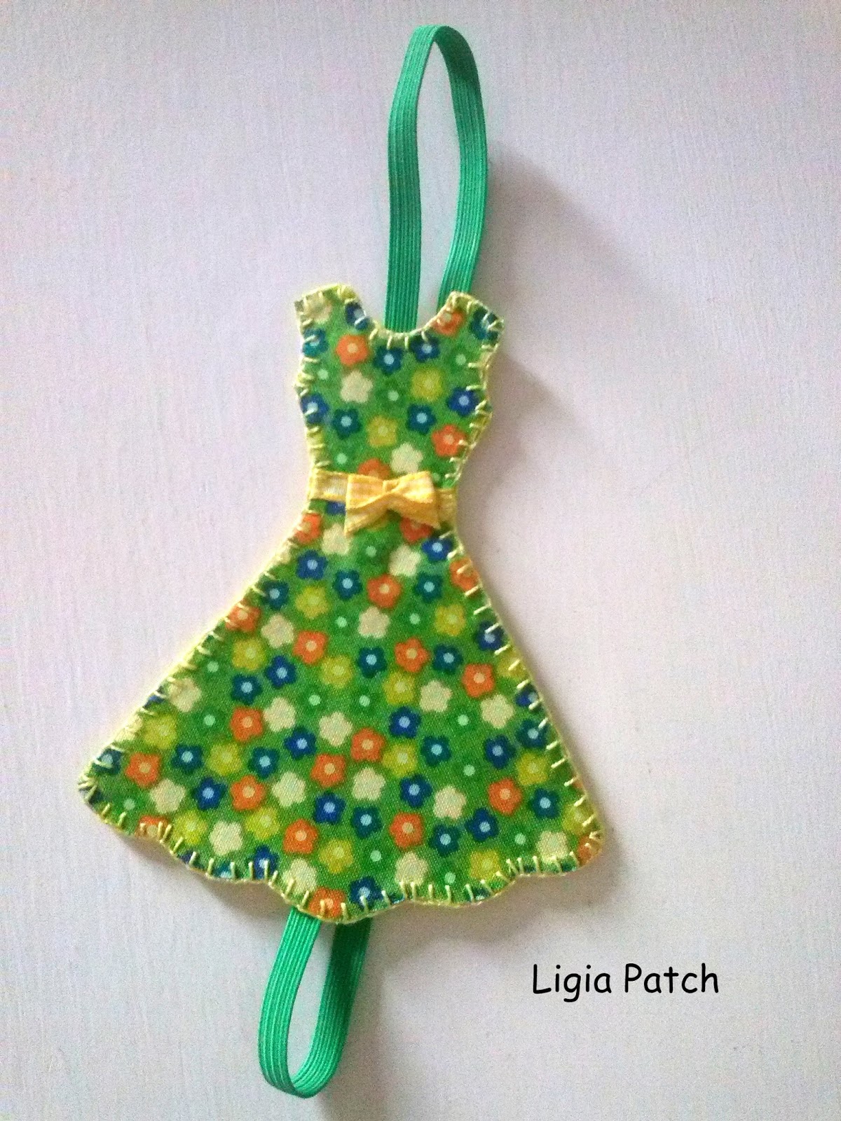 Ligia Patch: TUTORIAL MARCADOR LIBROS