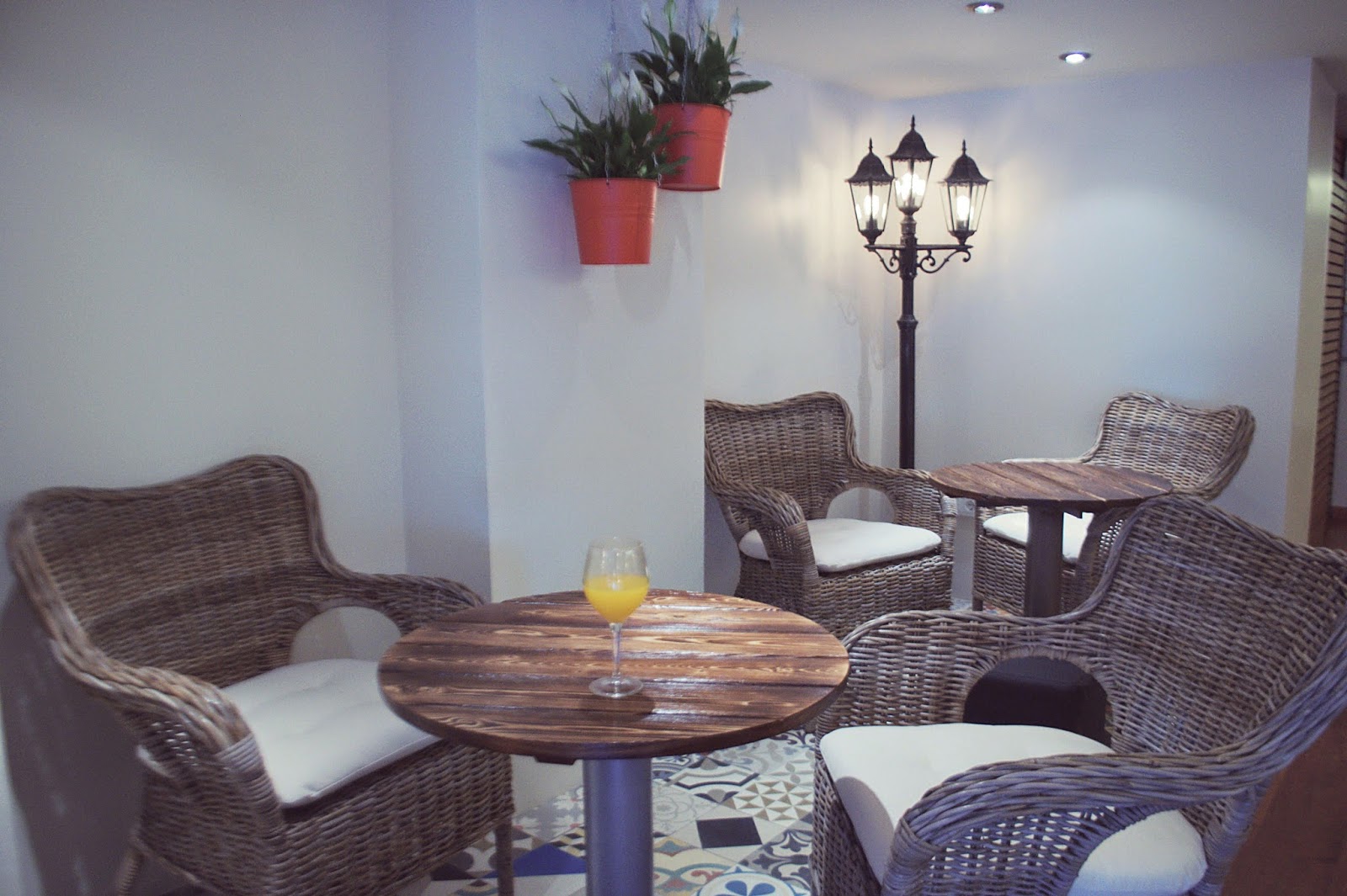 La Florinata: En la Ciudad: Alsur Café Llúria, un nuevo templo del ...