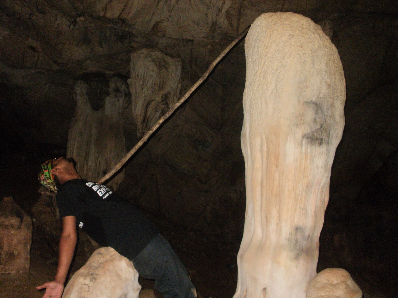 BATU CAVES INCREDIBLE!!!: Cave Exploration And Hang Out at Ali BAba ...