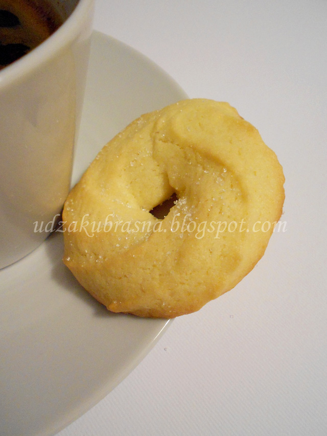 U dzaku brasna: Danski keksici