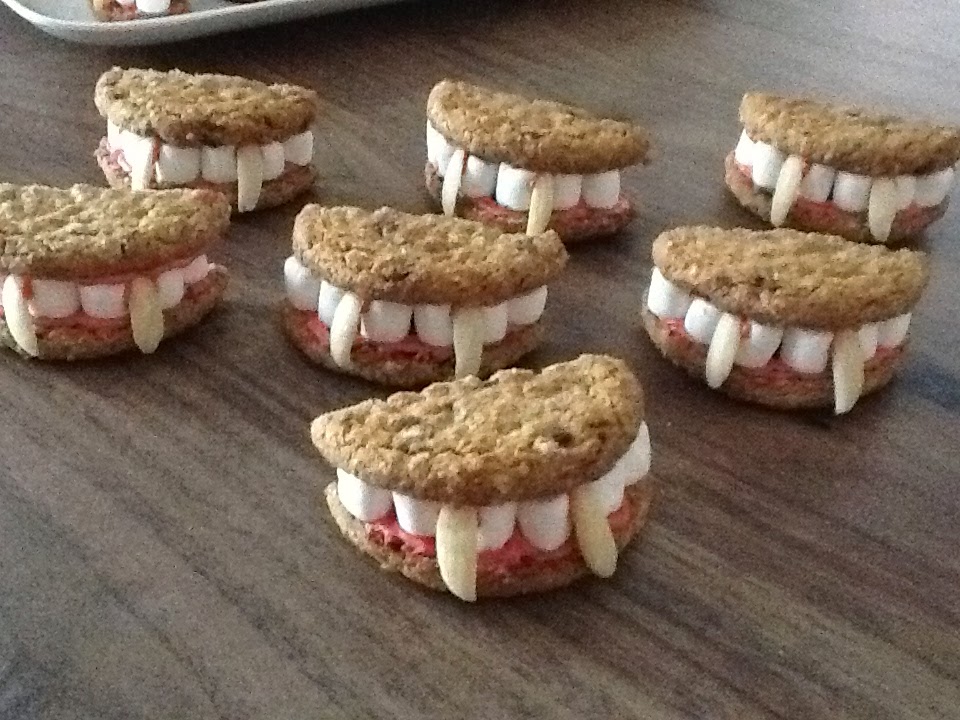 Yummy Mummy: Vampire Teeth Cookies
