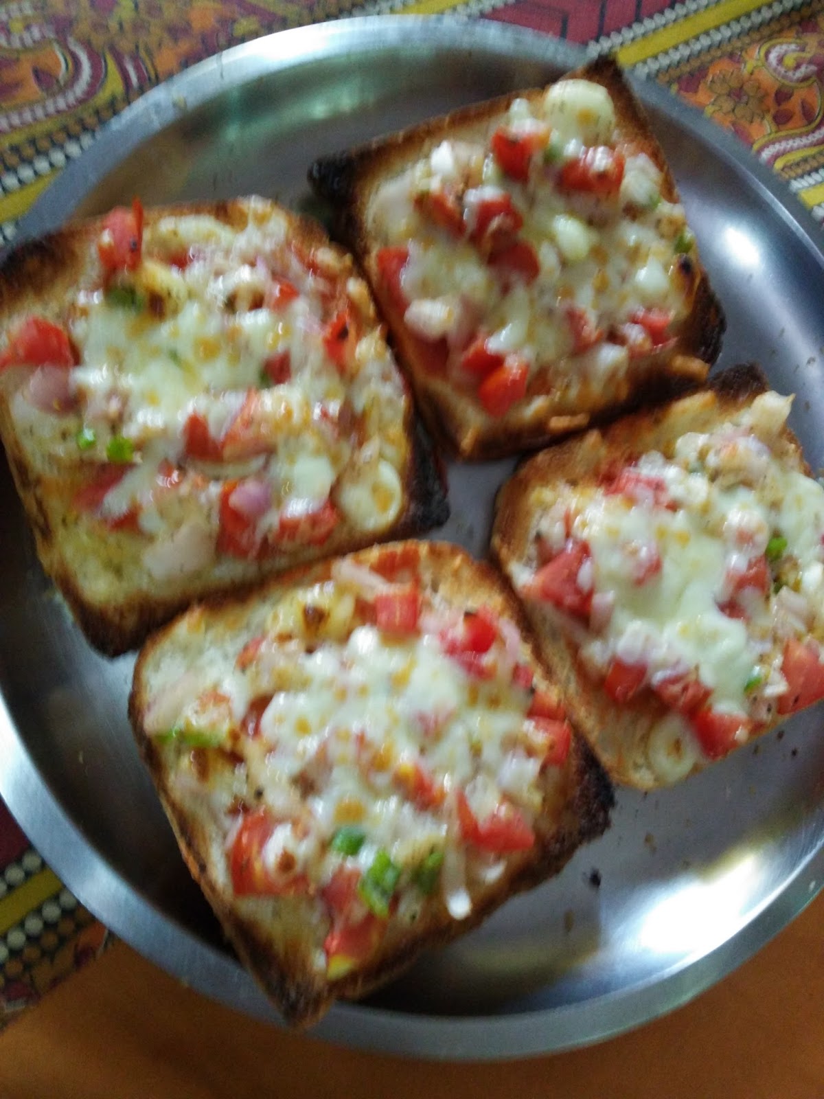 Khana Sim - Sim: Veg Cheese Toast
