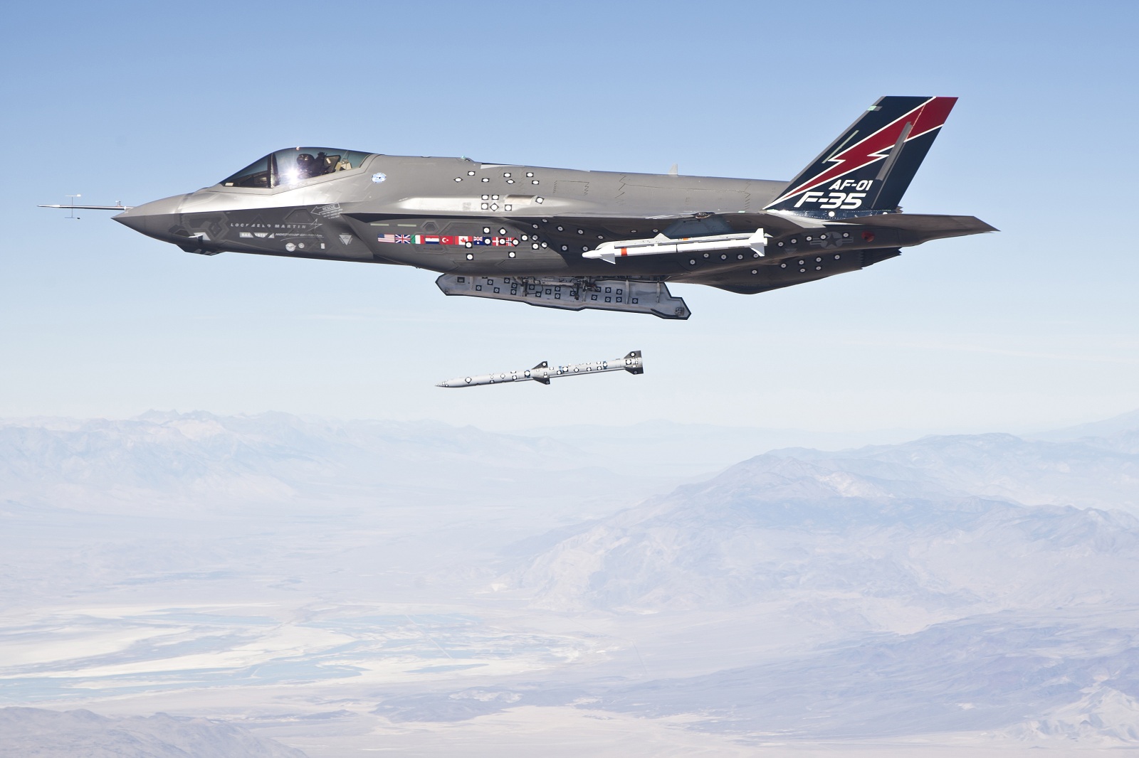 Naval Open Source INTelligence: Edwards F-35A Completes First AIM-120 ...