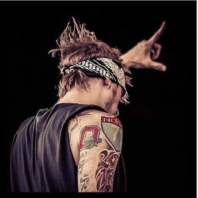 This Is Sick Music: Stereo - Machine Gun Kelly feat. Alex Fitts