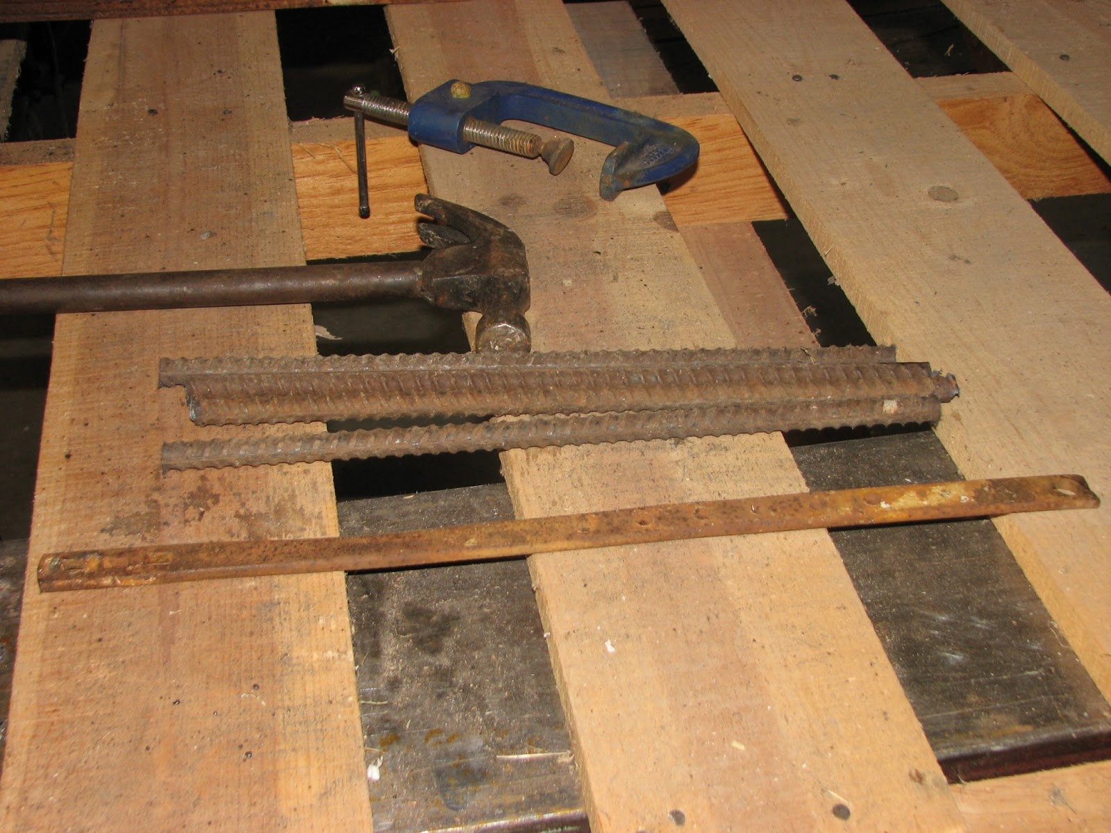 Bloggin' Back to the Land: Homemade Overseeder