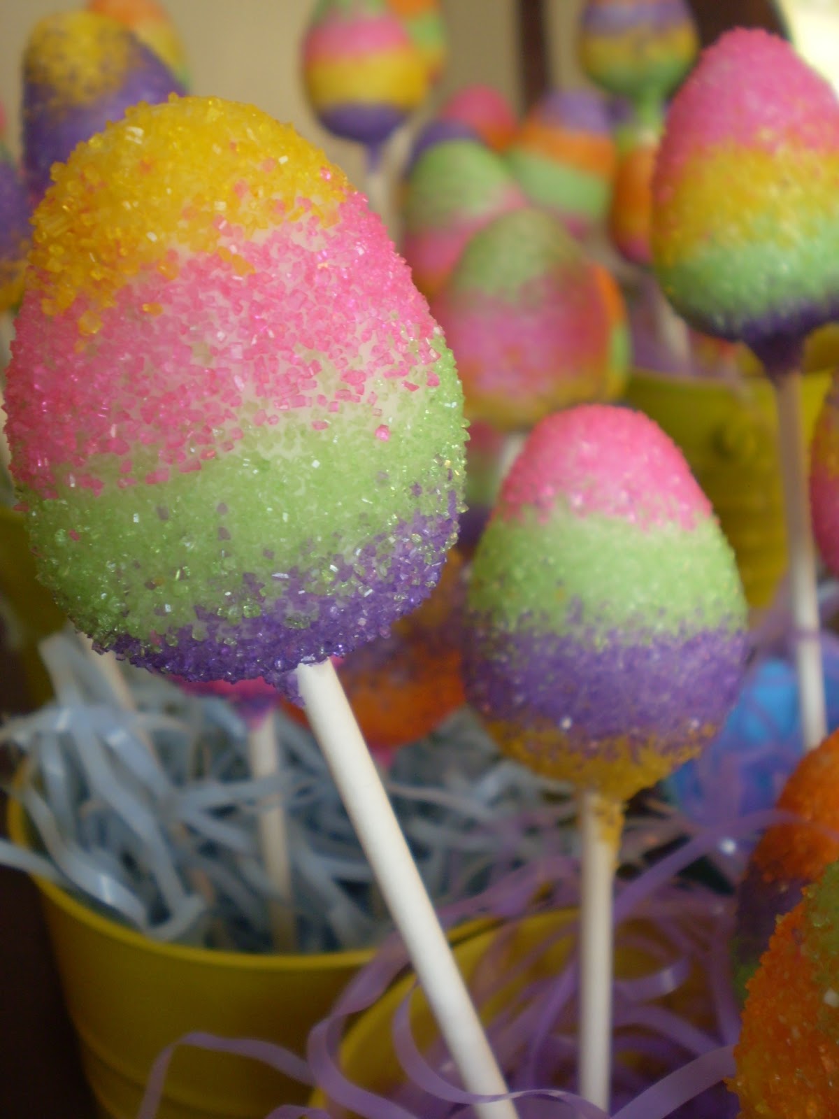 Natalie's Cake Pops: EASTER EGG CAKE POPS