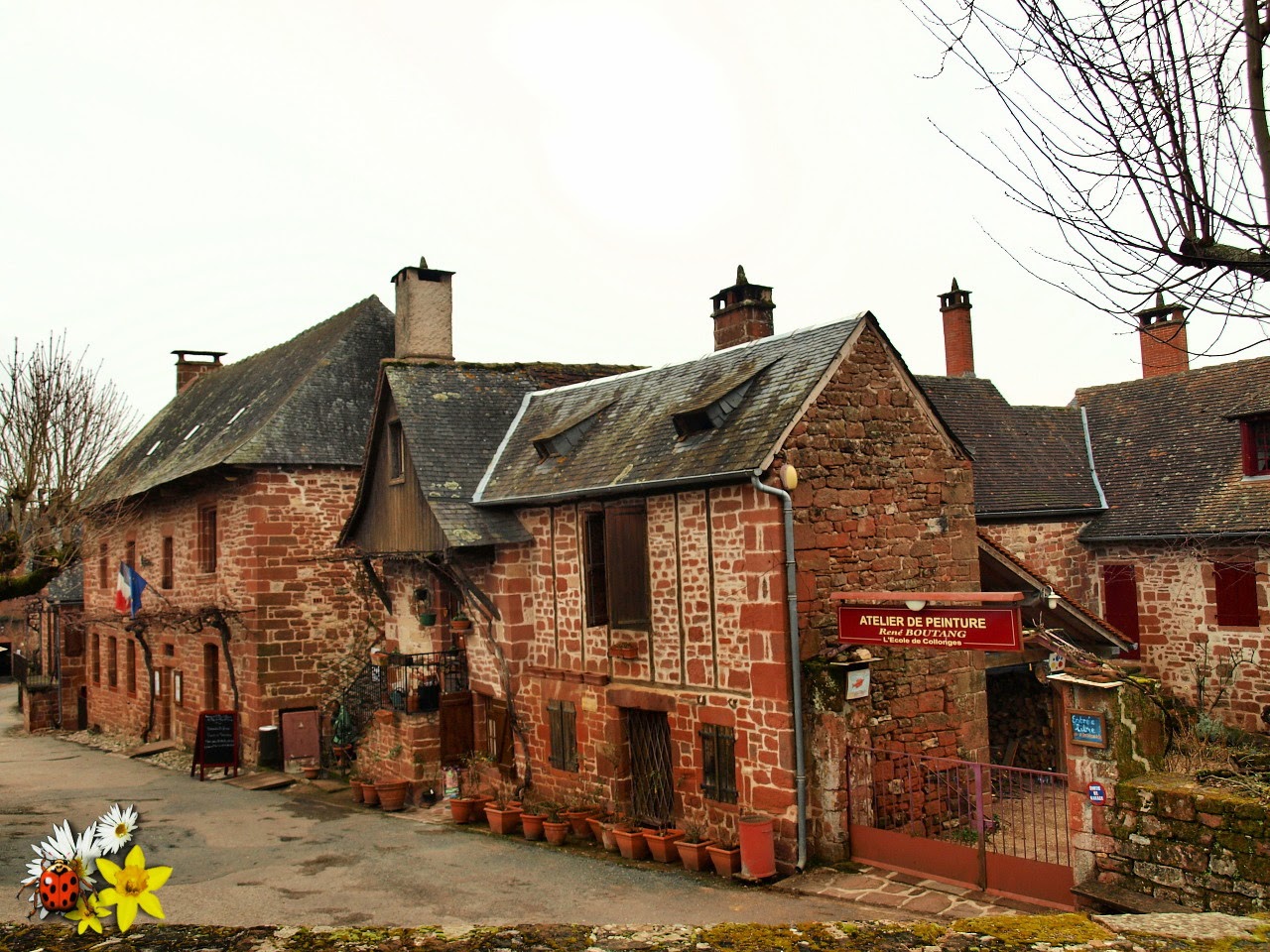 Pinceladas Actuales: Collonges-la-Rouge, La Ciudad de Color Rojo